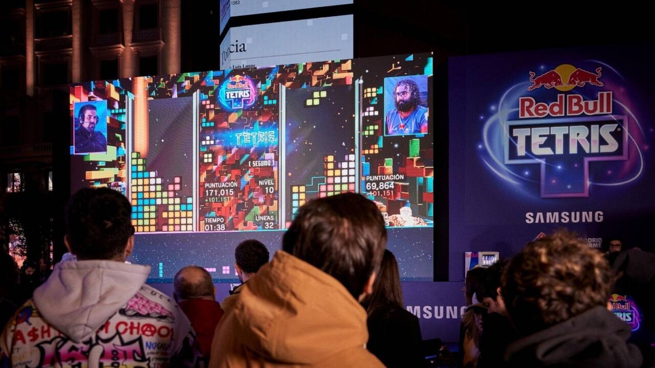 Red Bull llevará Tetris al cielo: así será la partida histórica con 2.000 drones sobre Dubái ...