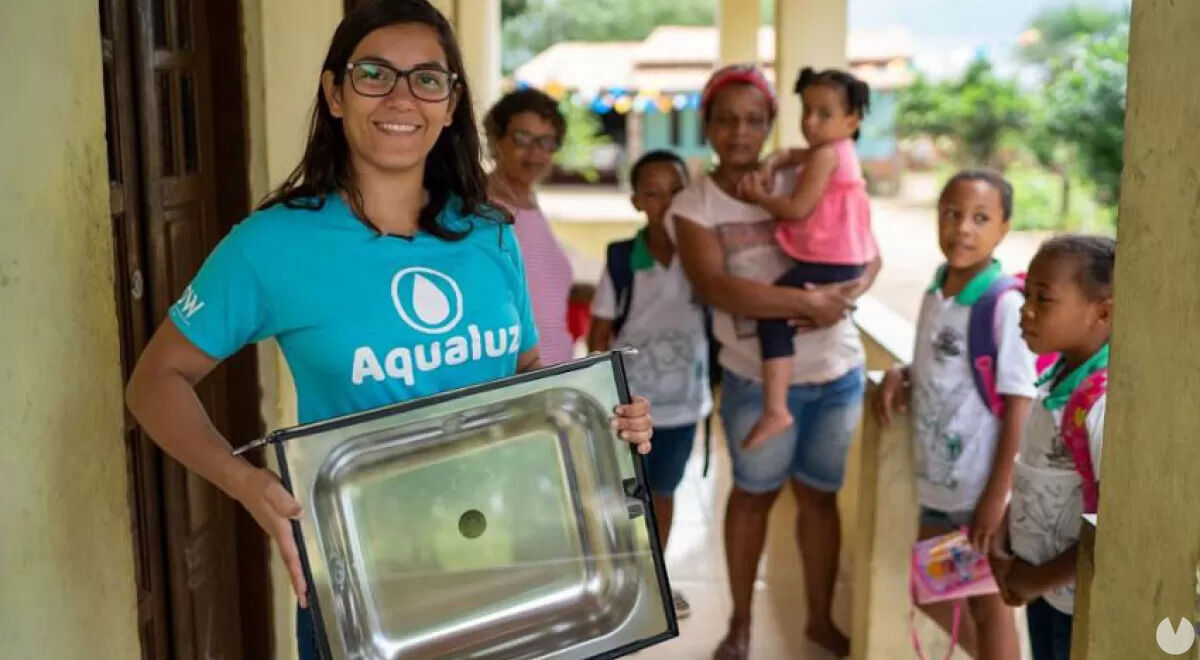 Anna Luísa Beserra, la inventora que convierte agua contaminada en ...